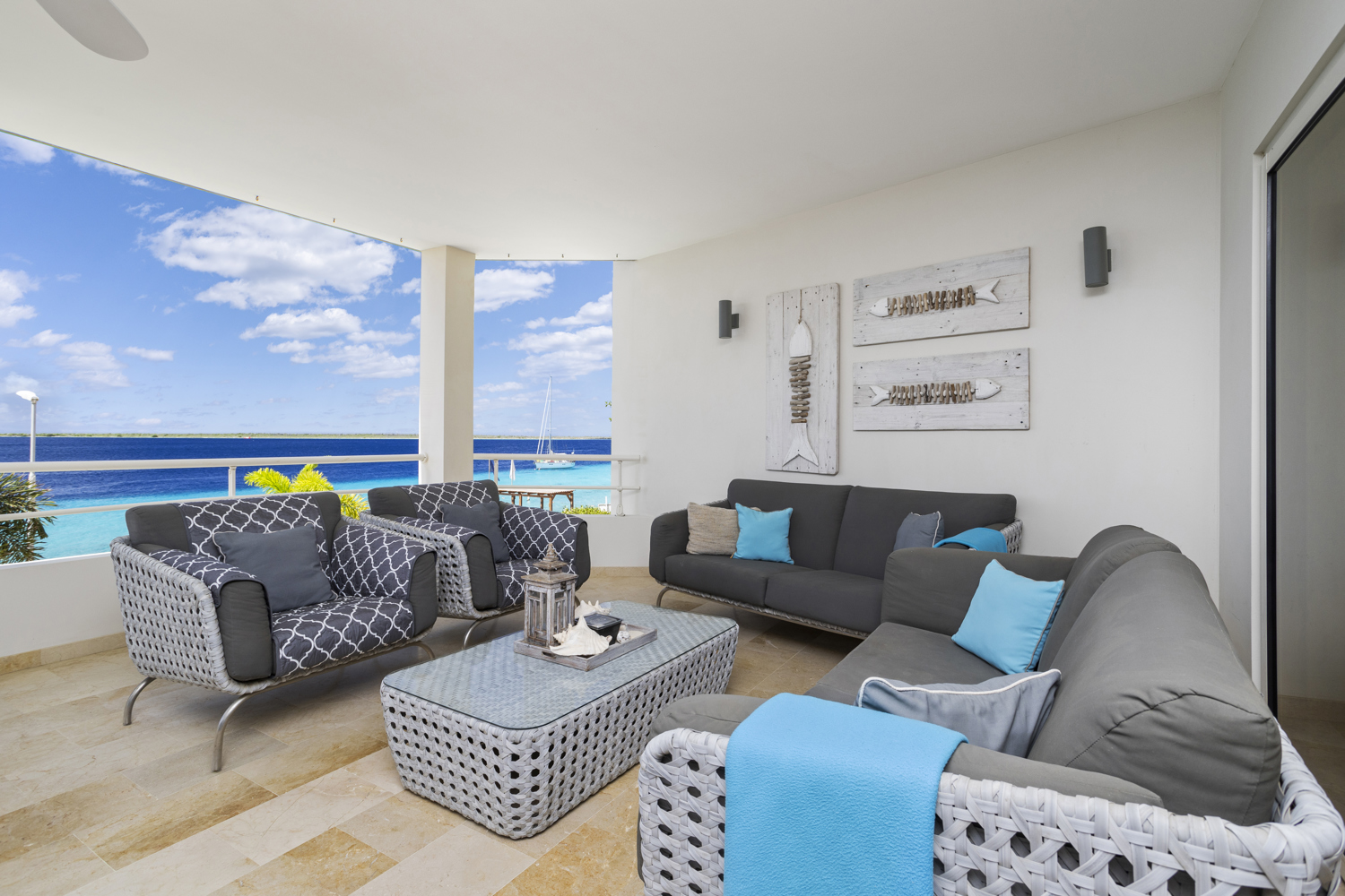 Seaside Oceanfront Suite 4 | Vacation Rental | Bonaire Oceanfront Villas